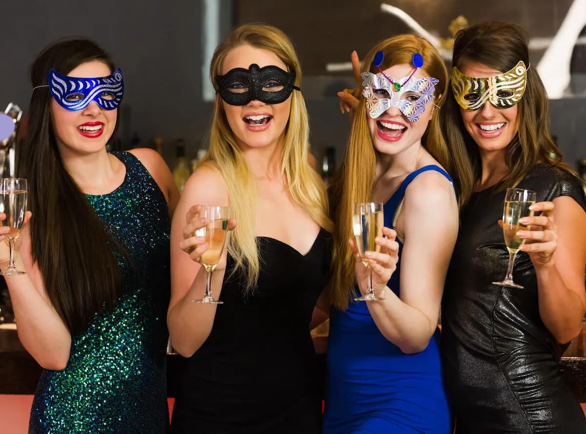 Masquerade Prom Dress Ideas: Stunning Looks for an Enchanting Night ...